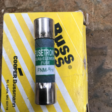 Fusible 6/10 AMP 250V modelo FNM-6/10 marca Bussmann - Mercado Industrial